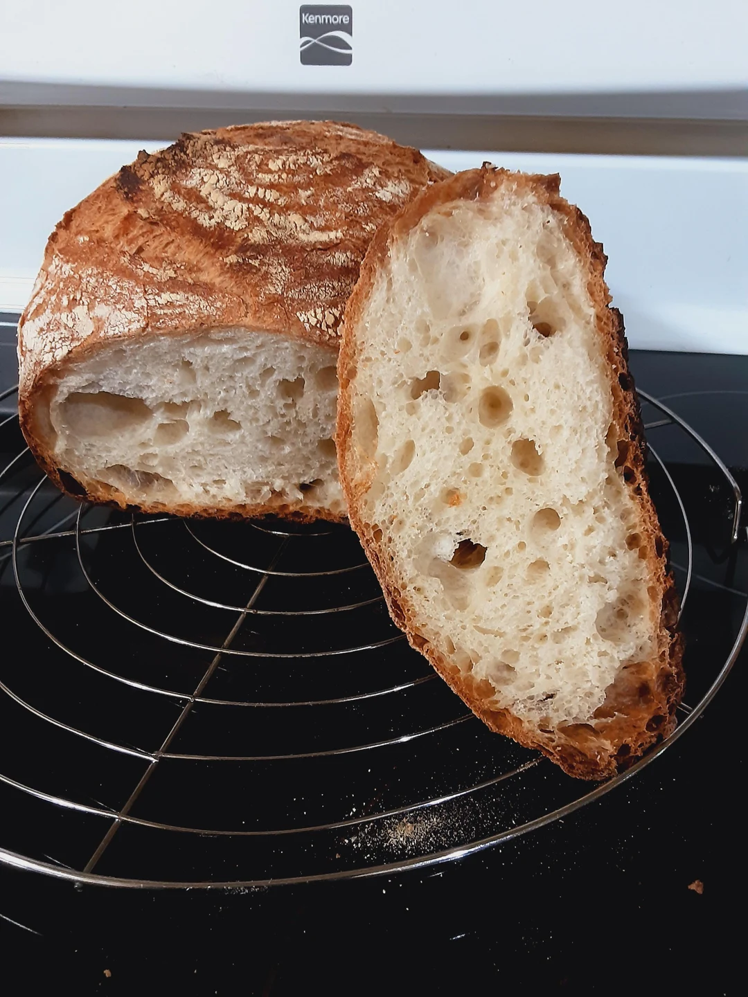 A loaf of Saturday White Bread my wife whipped up. | Scrolller