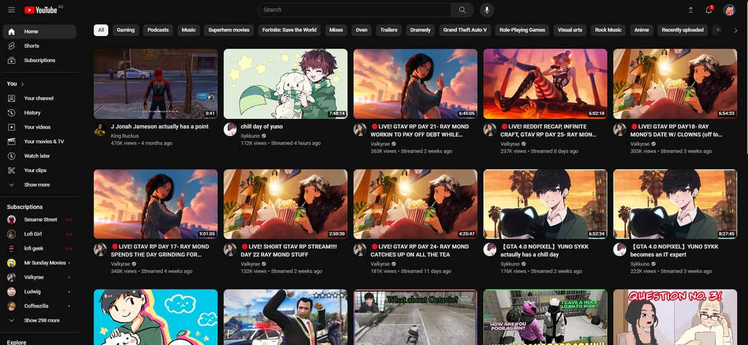 My homepage rn for some reason | Scrolller