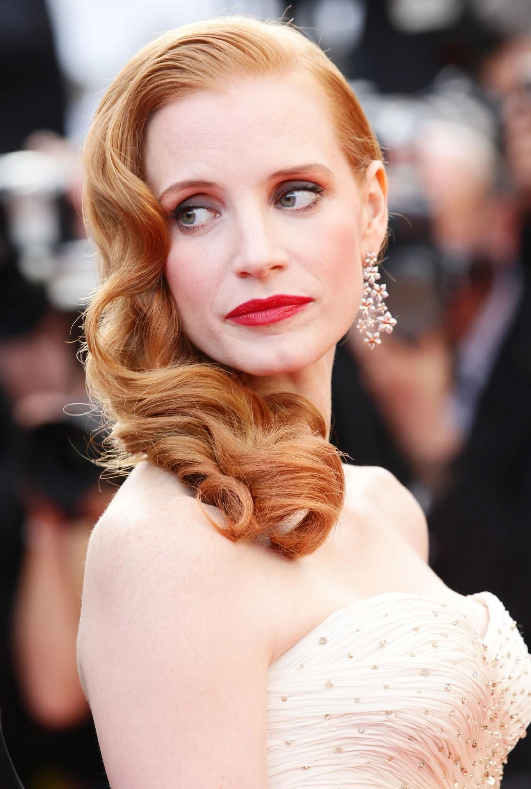 Jessica Chastain Scrolller
