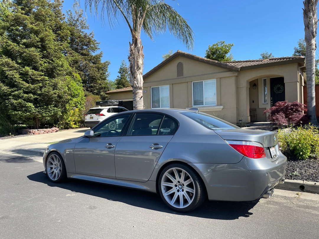 Still looks good in 2023, bangle butt and all (E60 535i) | Scrolller