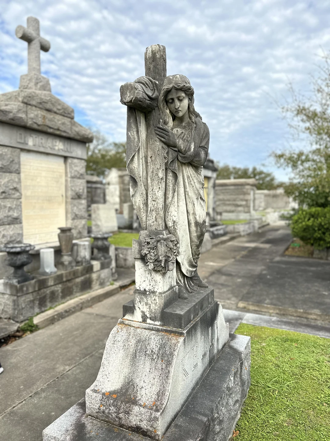 Metairie Cemetery | Scrolller