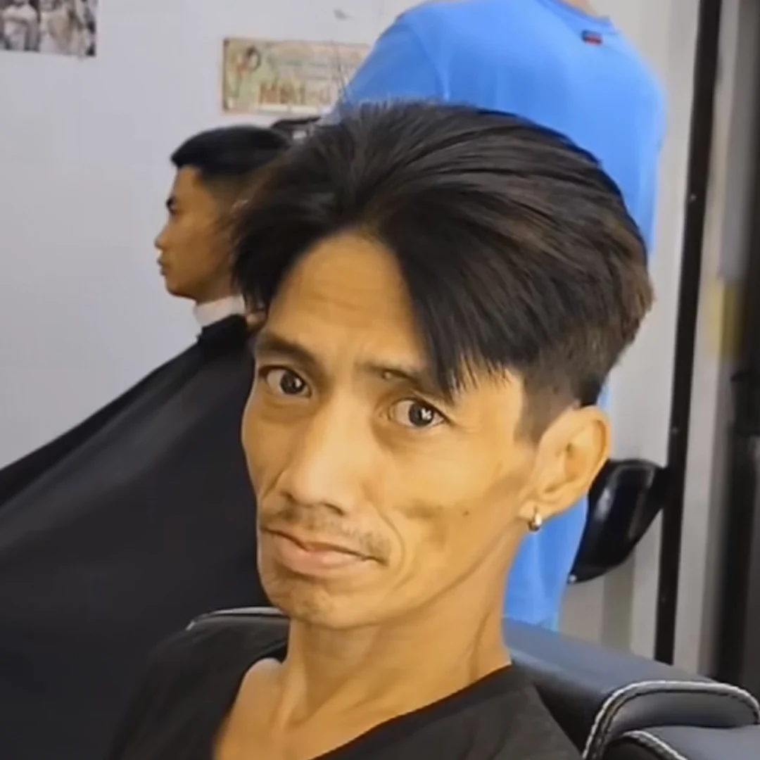 Whats this Name of hairstyle? | Scrolller