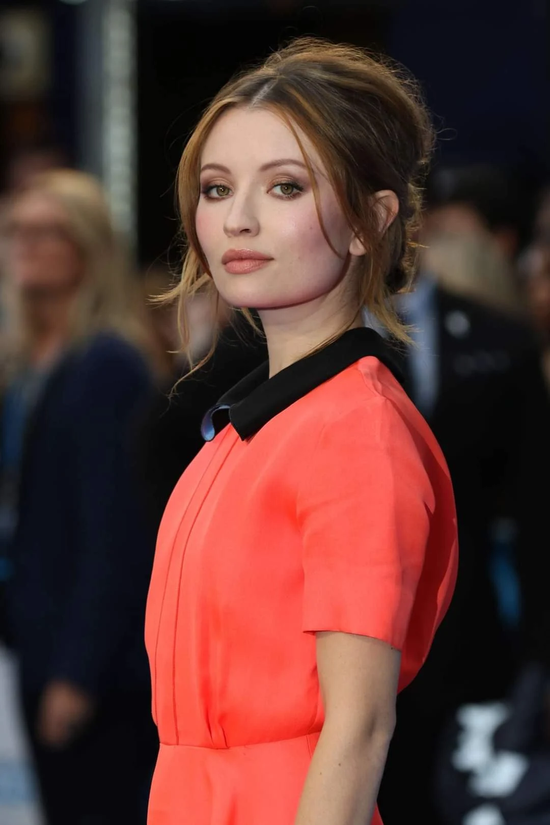 Emily Browning | Scrolller
