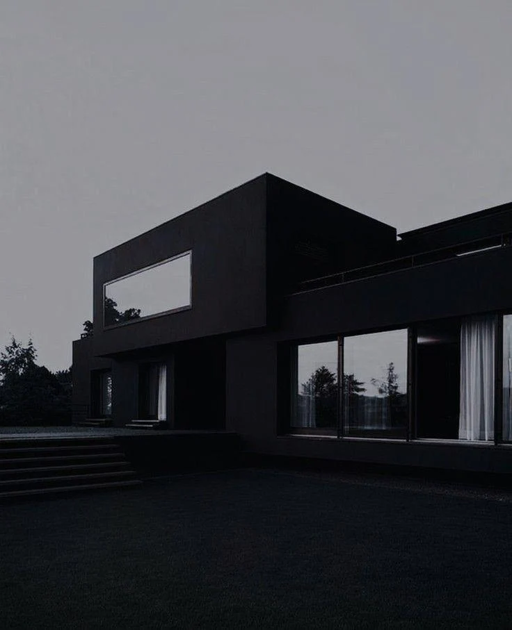 Black Villa | Scrolller