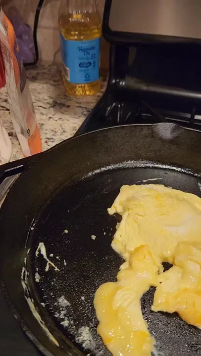 Perfect Scrambled Eggs ️ | Scrolller