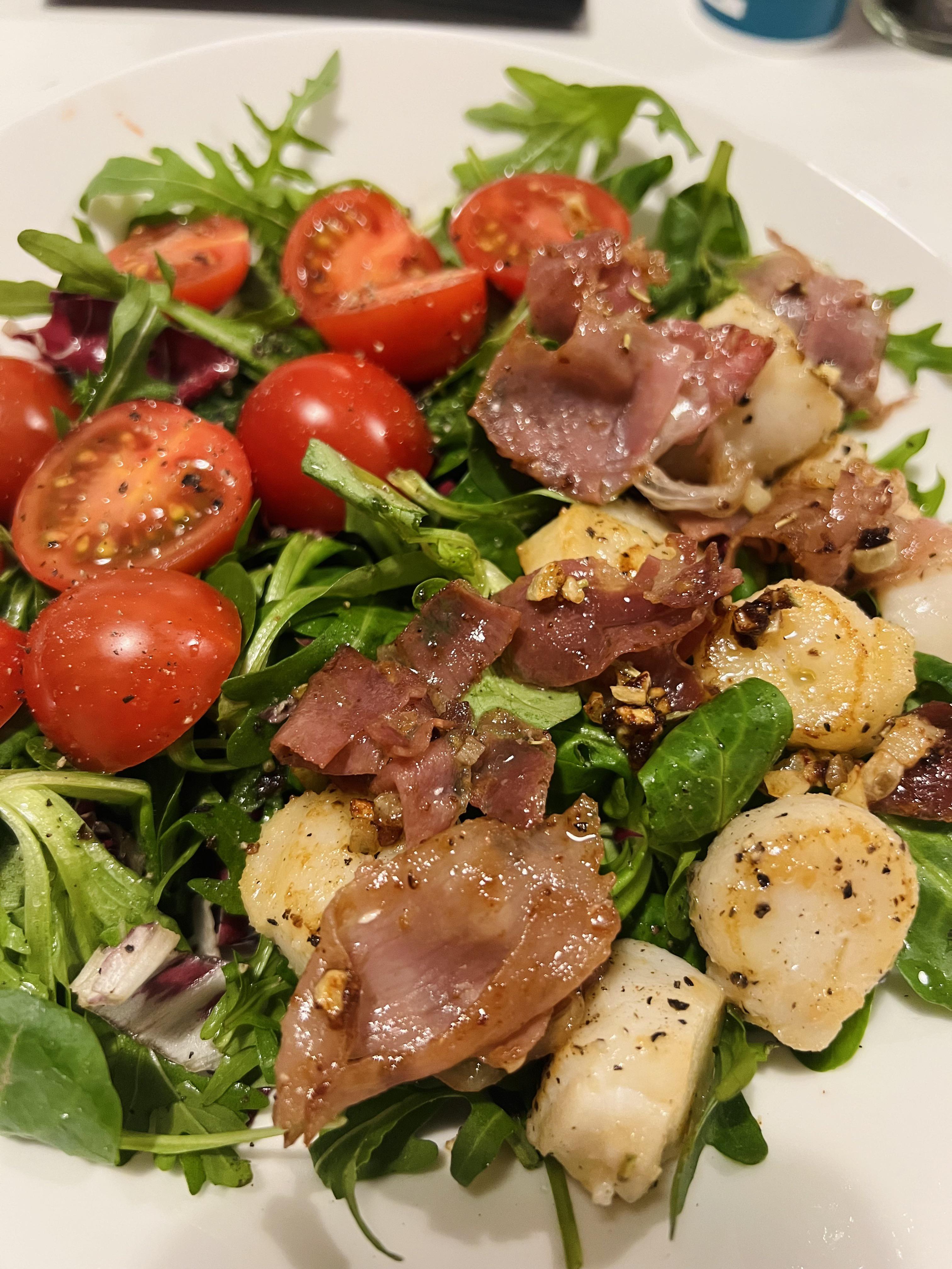 Scallop and prosciutto salad | Scrolller