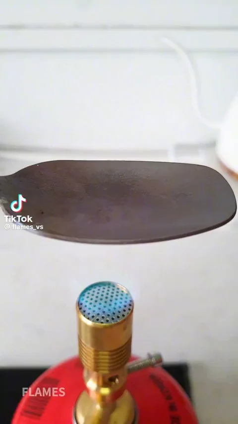 Sprite vs Hot Spoon | Scrolller