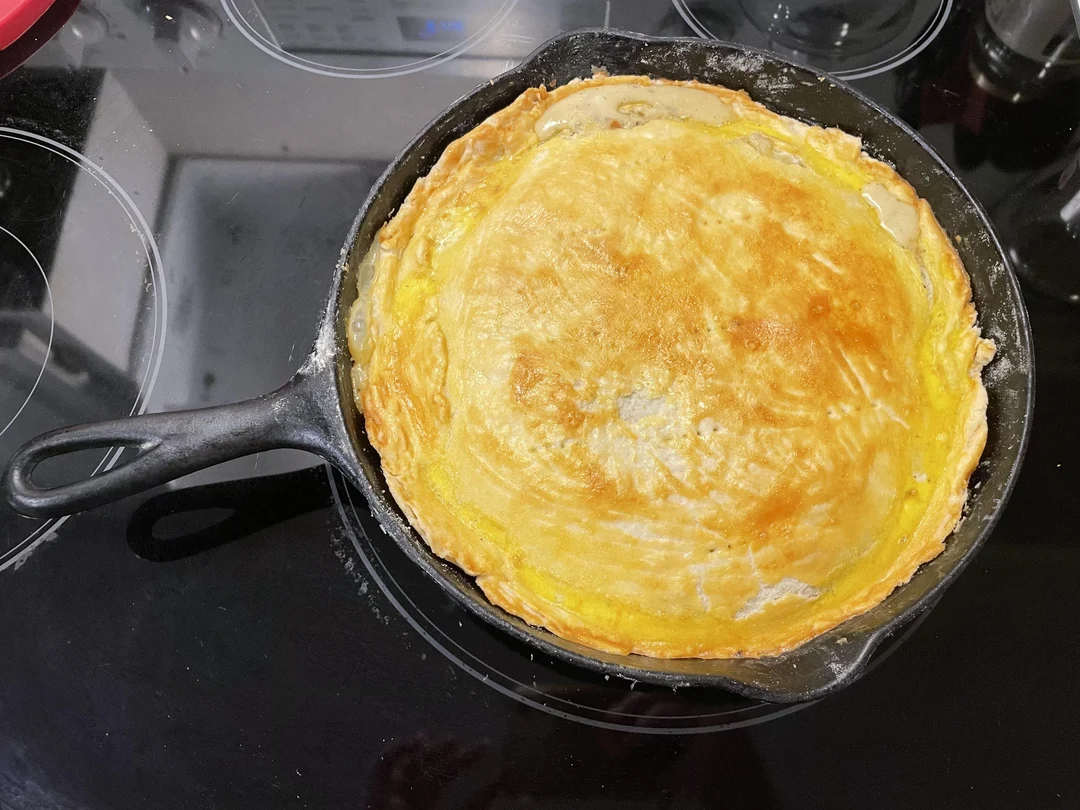 Chicken pot pie in my Lodge 8 | Scrolller