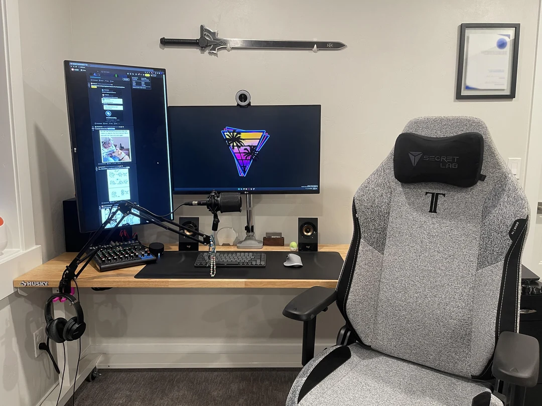 #secretlab enhanced gaming / work from home setup! | Scrolller