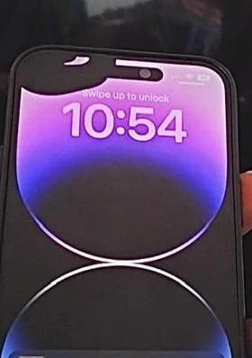 Is the screen damaged? | Scrolller