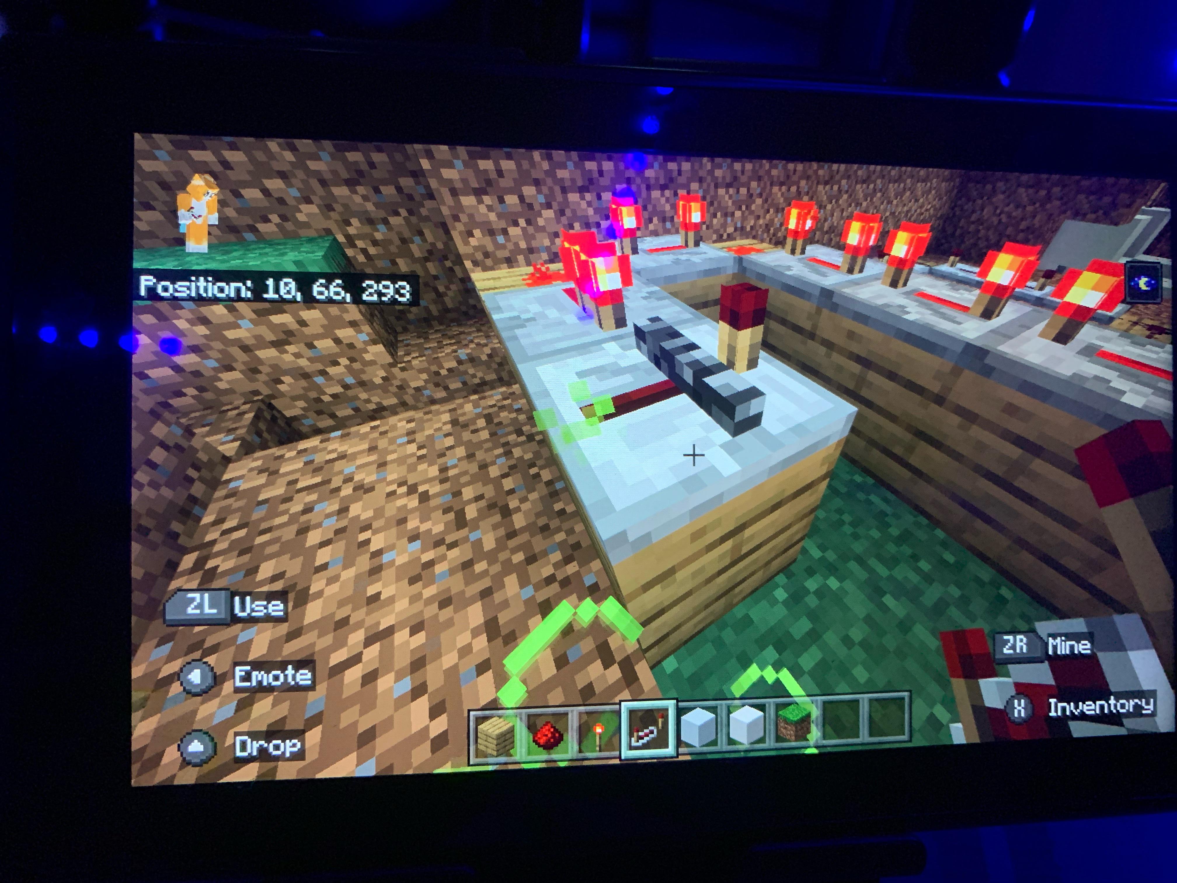 Weird Minecraft bug / glitch that I discovered while building on my ...