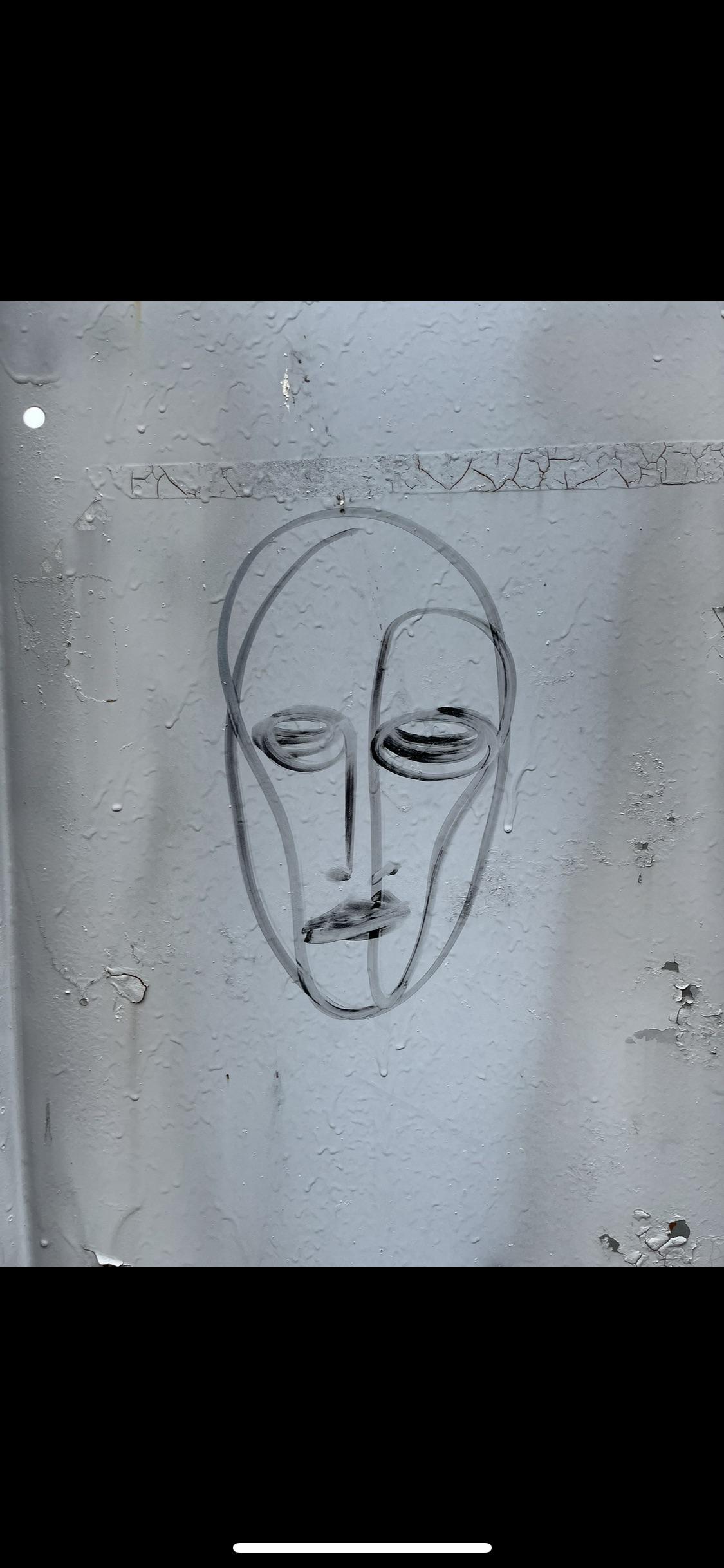 Does anyone recognize this graffiti artist? | Scrolller