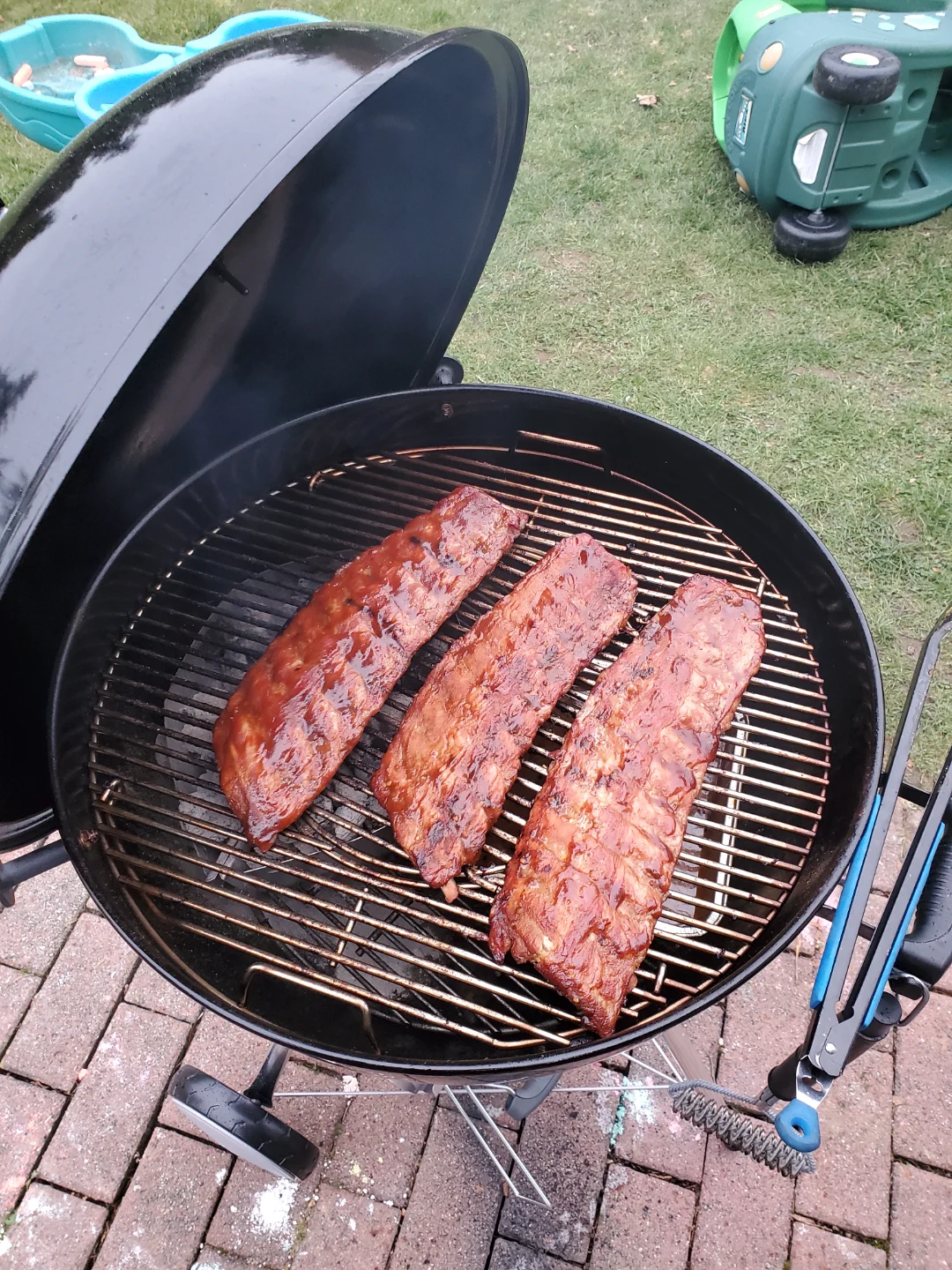 First time ever using a grill | Scrolller