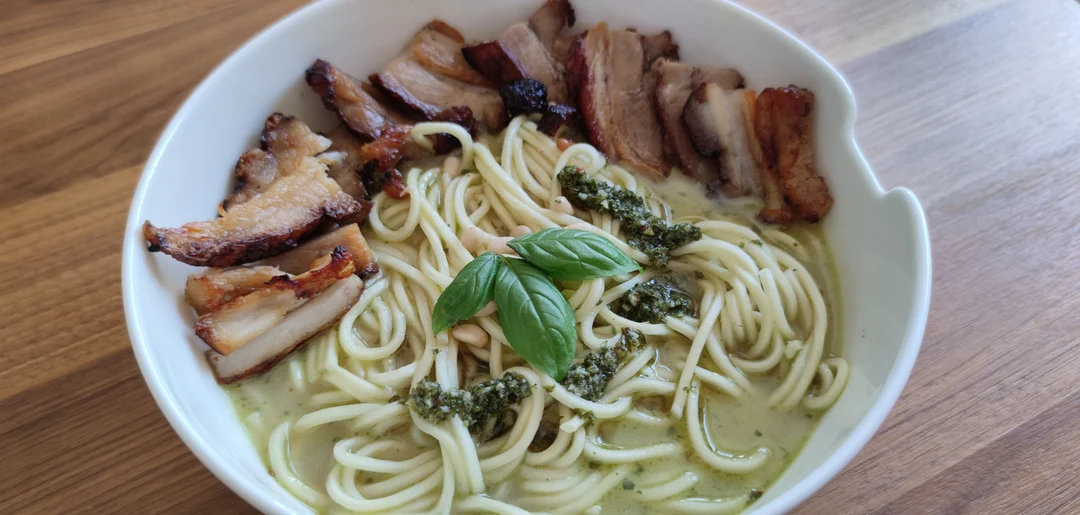 Basil Ramen | Scrolller