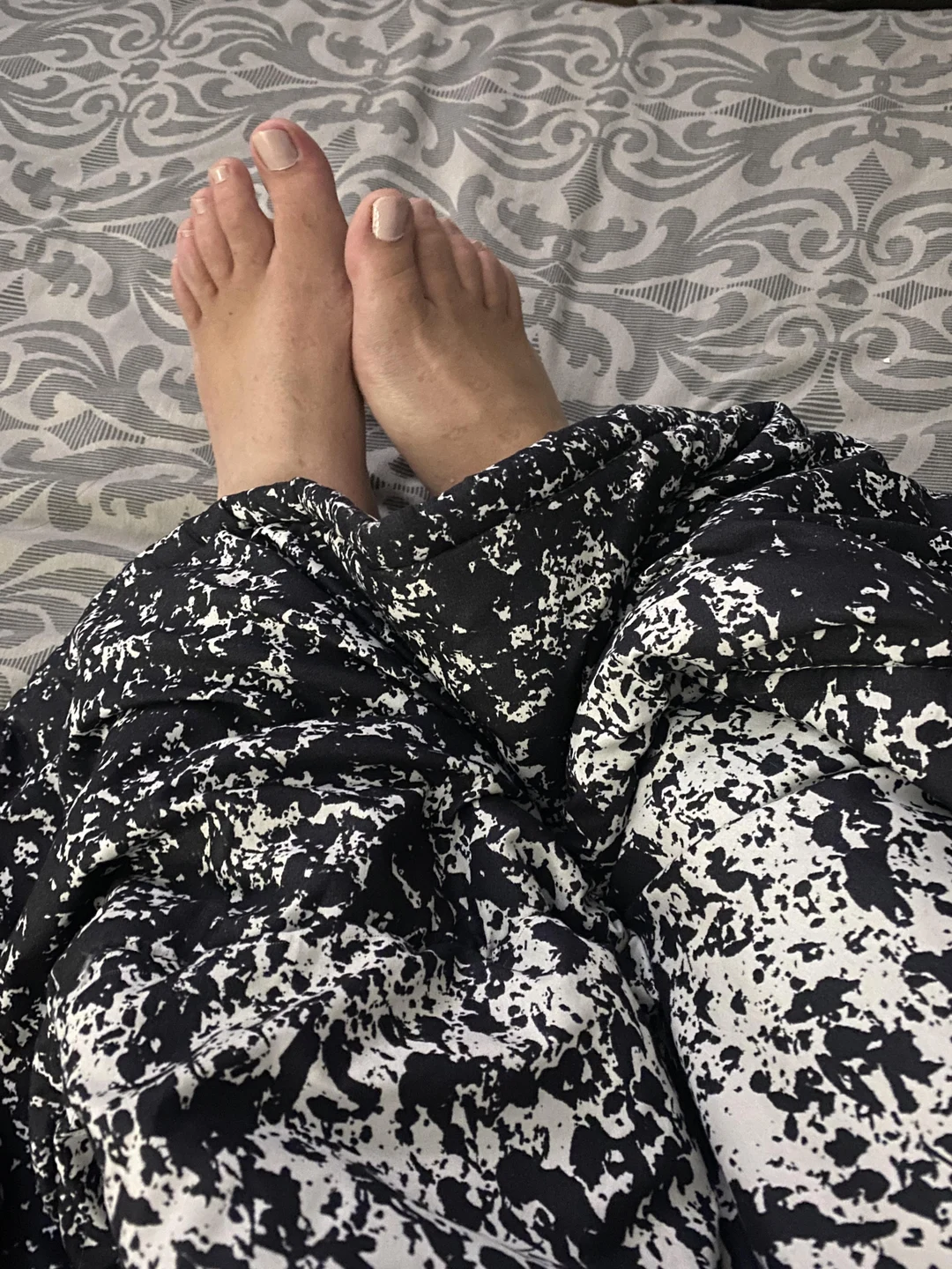 Come get ready for bed with me.. (you can still see my sock prints) | Scrolller