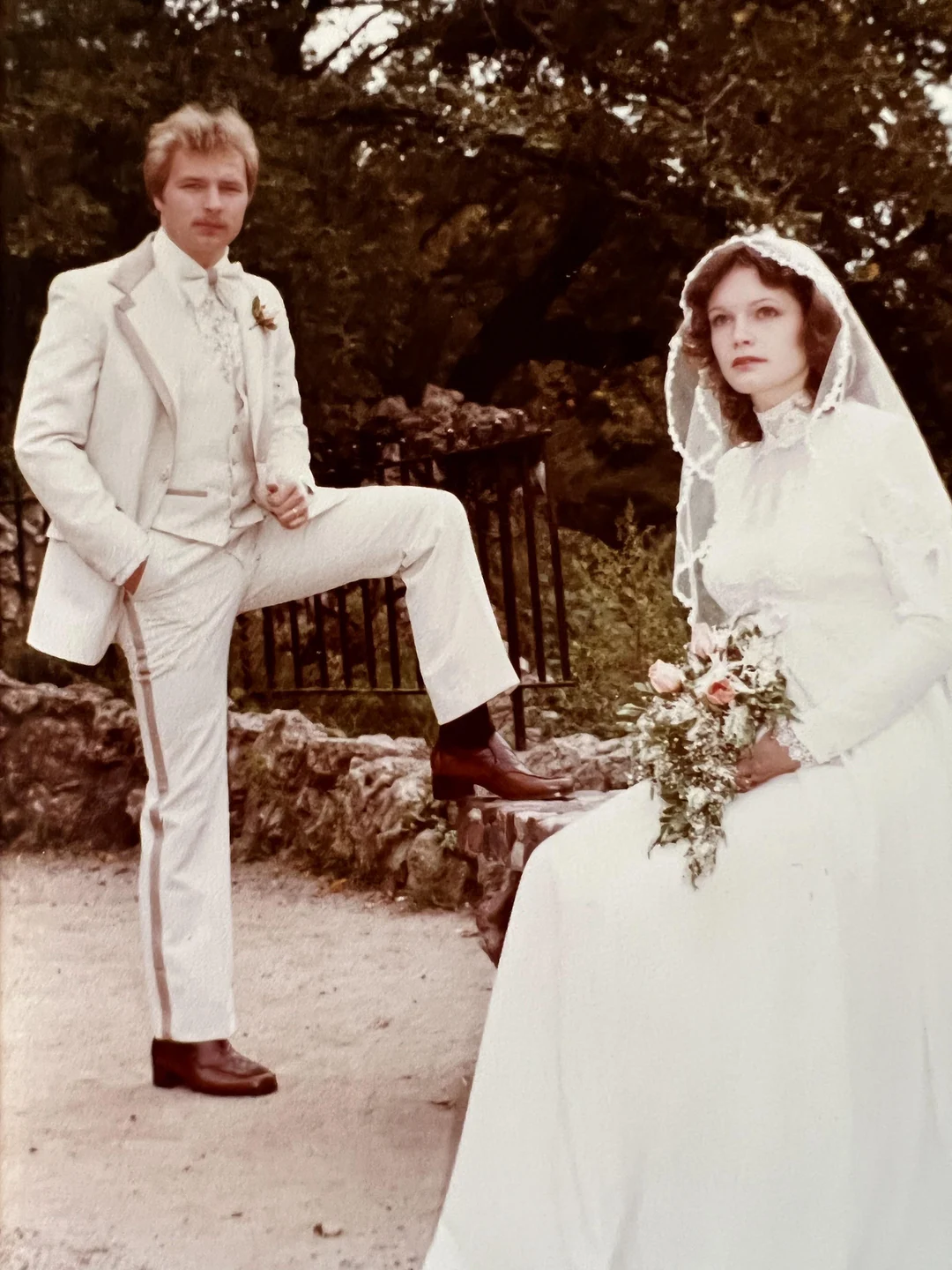 My mom and dad. 1979. | Scrolller