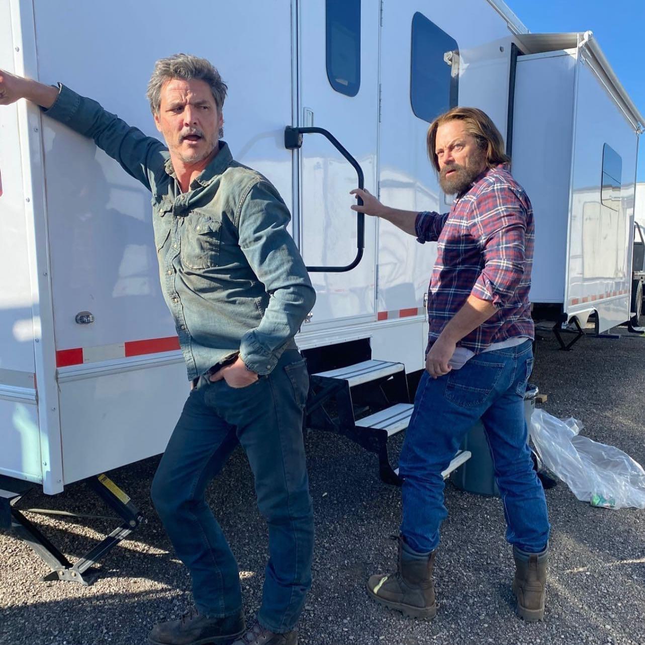 Pedro Pascal and Nick Offerman on the set of The Last of Us. Two of the coolest dudes in ...