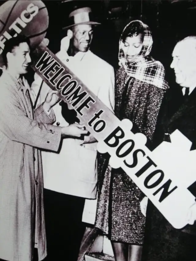 Key to the City of Boston Presented to Bill Russell in 1956 | Scrolller