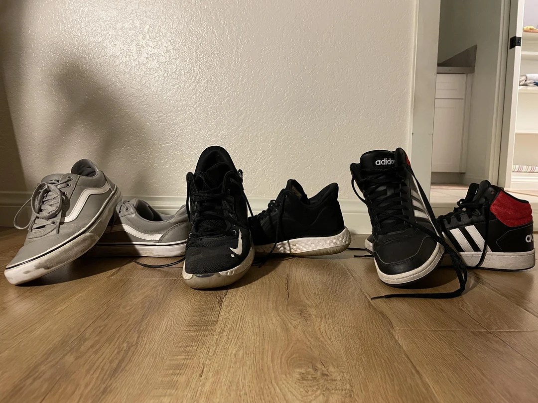 Sneaker Help | Scrolller