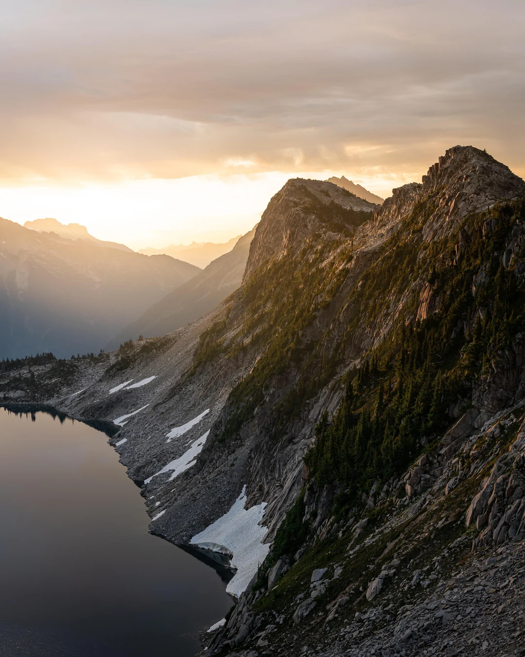 A Sunrise Over Hidden Lake in the North Cascades of WA [4000x5000][OC] | Scrolller