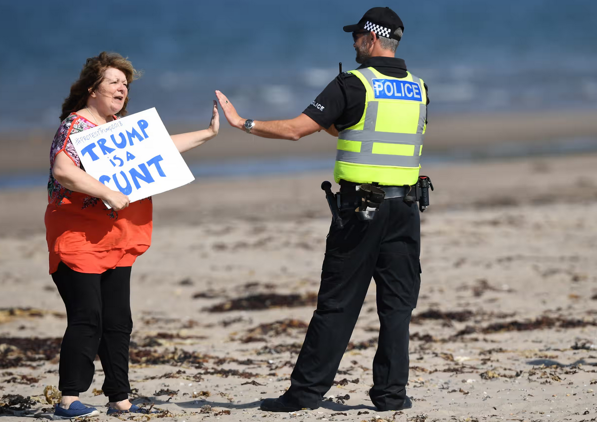 High Five! | Scrolller