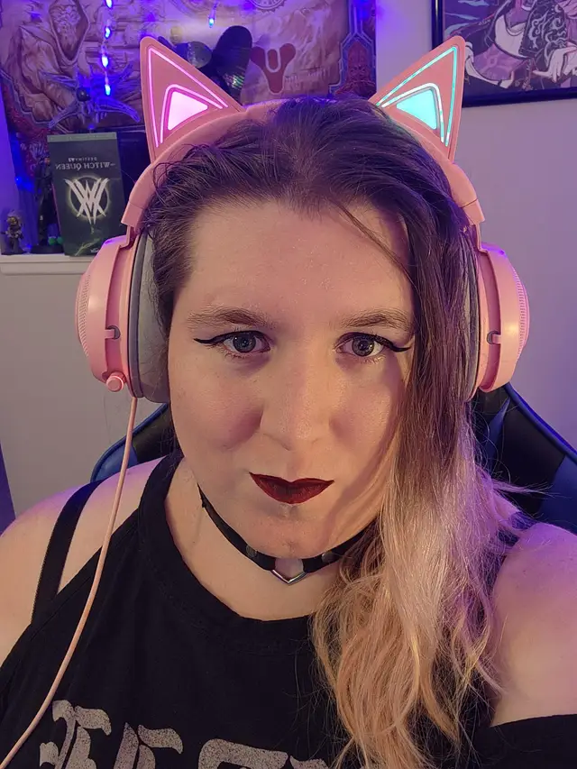 Felt truly HOT for the first time in several months. It's amazing how less depression can make ...