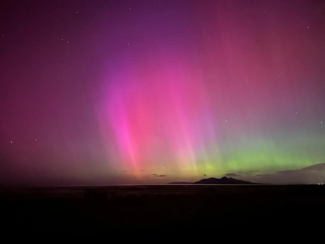 Aurora Borealis over the Great Salt Lake | Scrolller