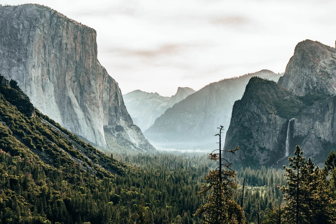 Yosemite Tunnel View. [OC] [5364x3576] | Scrolller