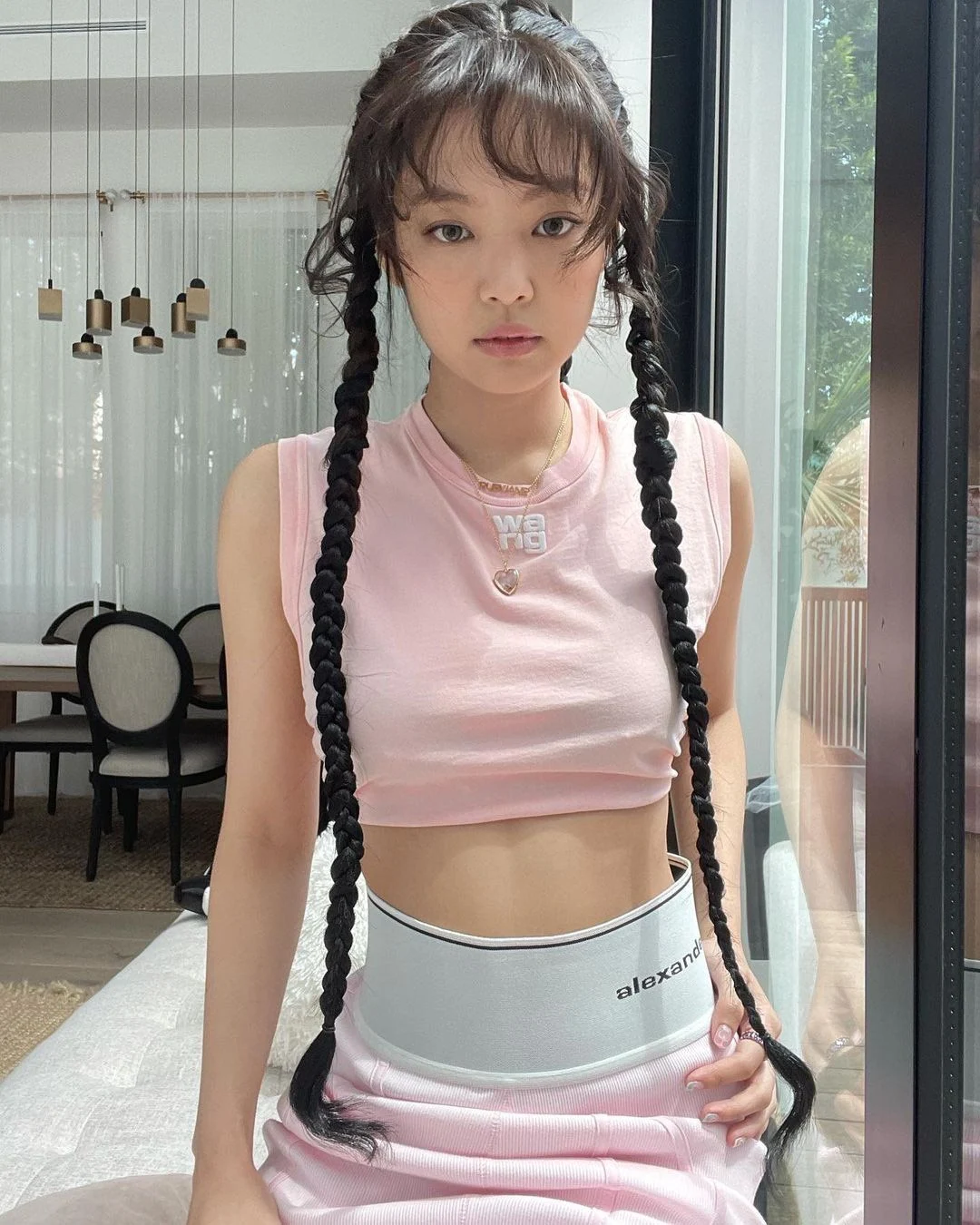 Jennie | Scrolller
