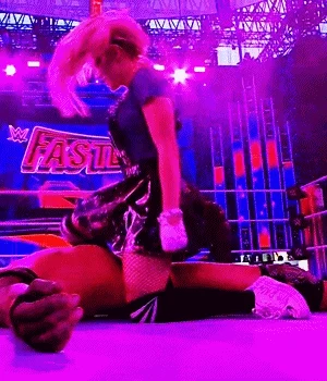 Alexa riding Randy | Scrolller