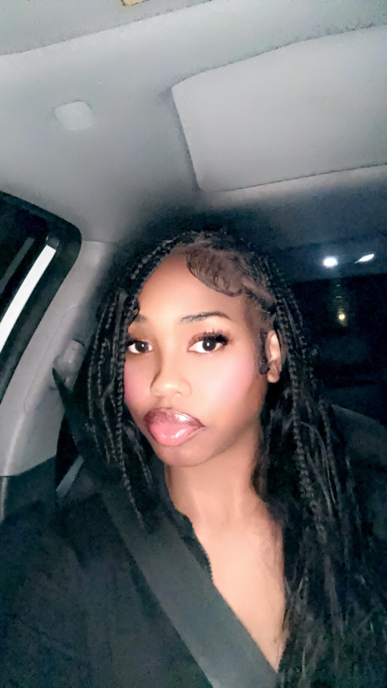 Sitting in a chair for hours is terrible but I love my braids ☺️ ...