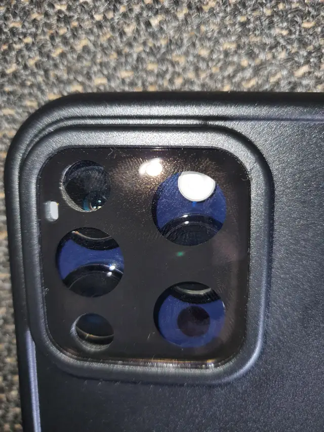 new iPhone with new cover, wrong way round | Scrolller