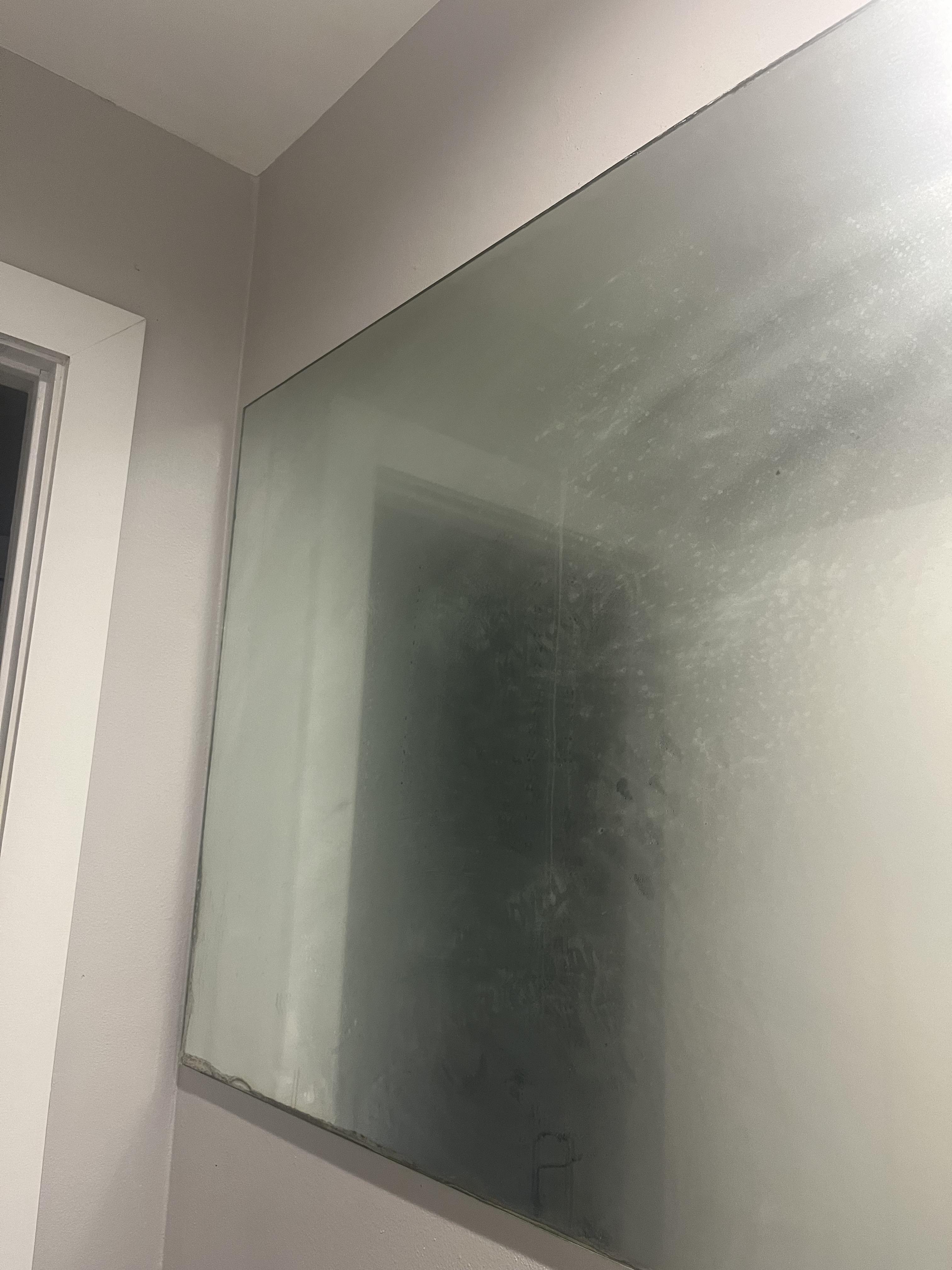 How to remove this giant mirror without destroying my wall? | Scrolller