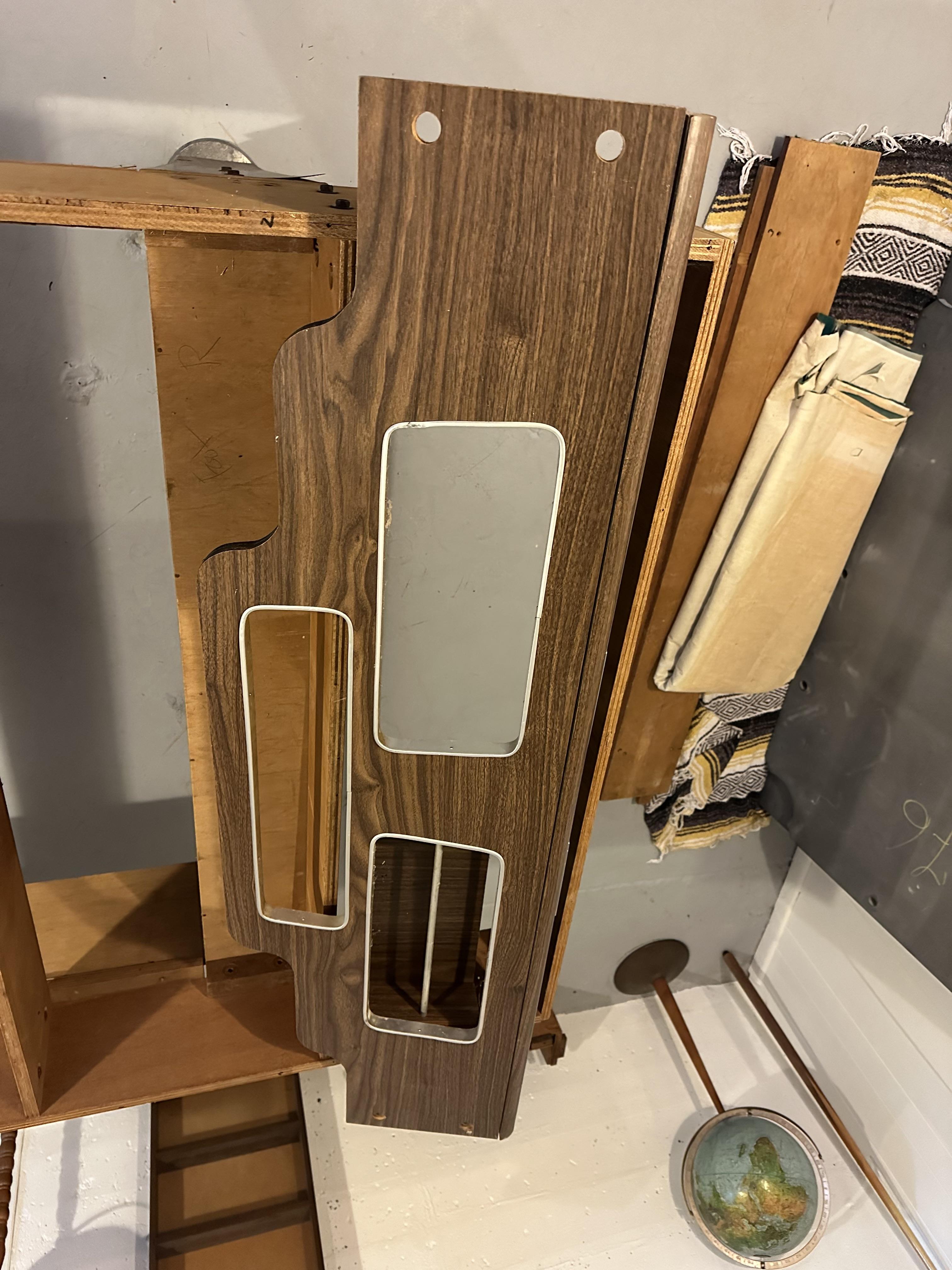 Help identify table | Scrolller