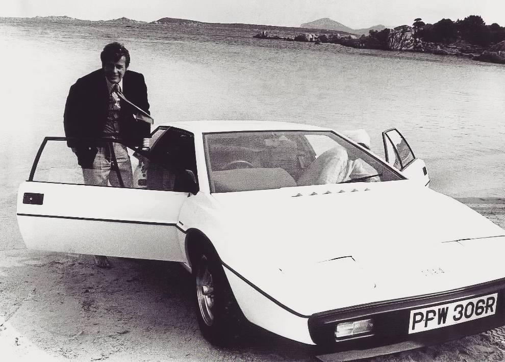 Roger Moore Posing With Lotus Esprit 1977-1981 (?) | Scrolller