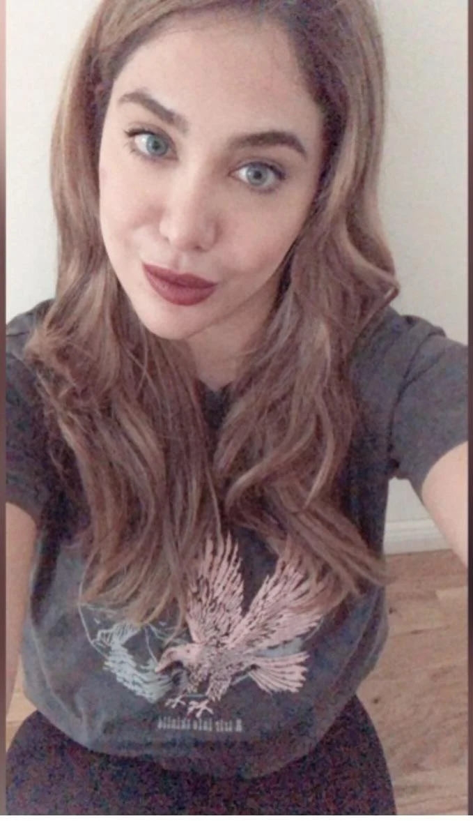 Red lipstick | Scrolller