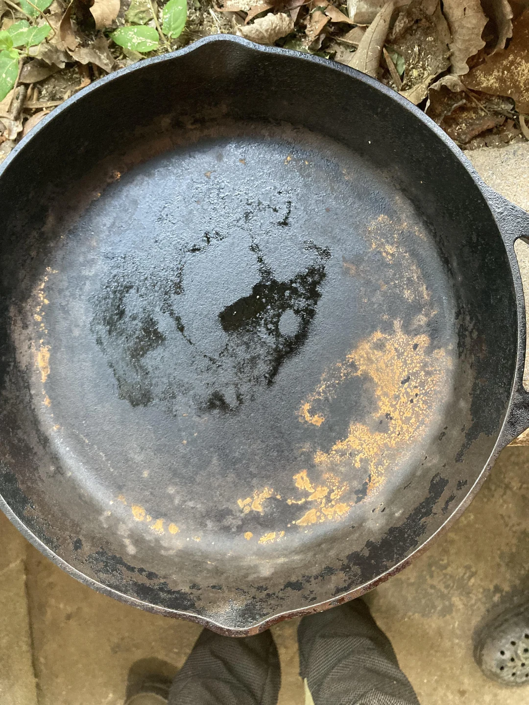 Rust on cast iron??? | Scrolller