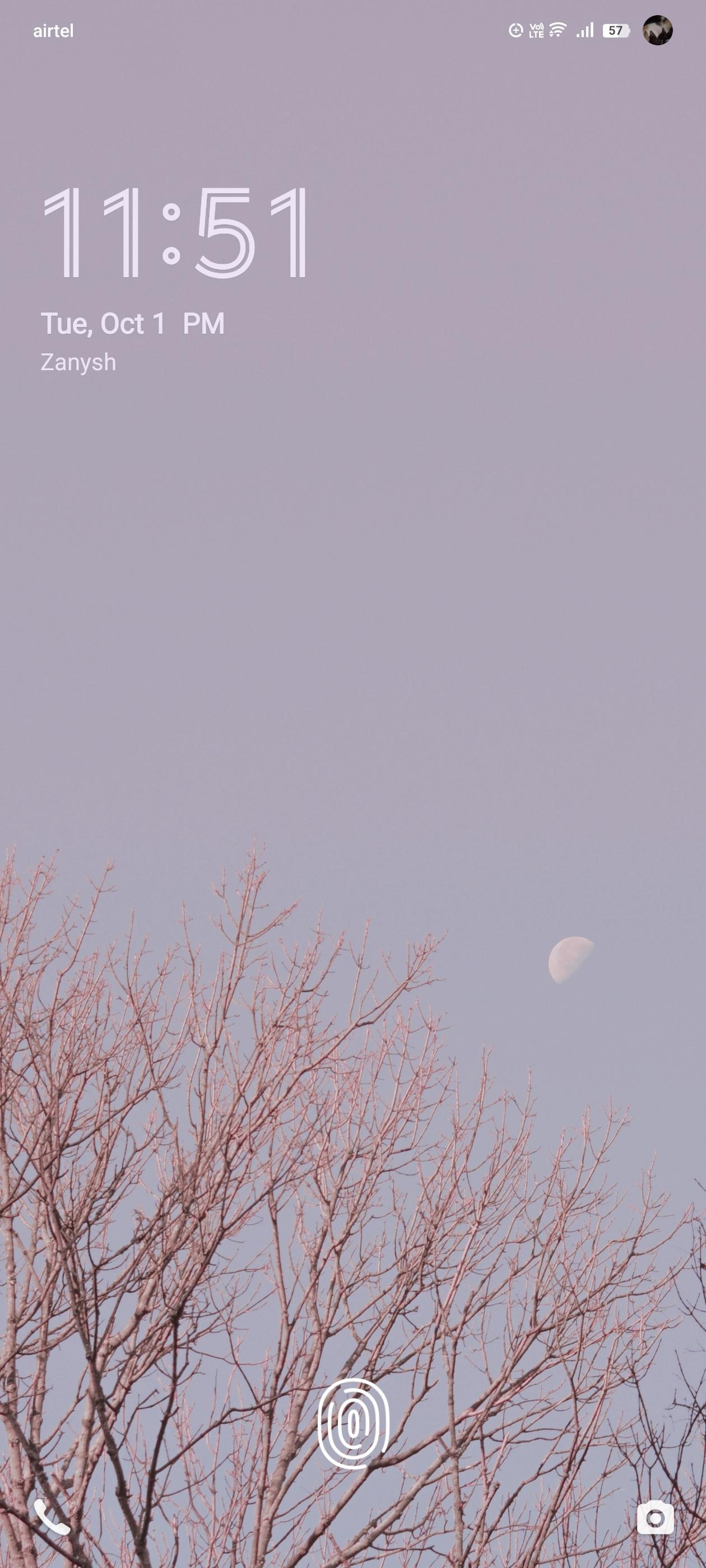 My homescreen and lock screen setup | Scrolller