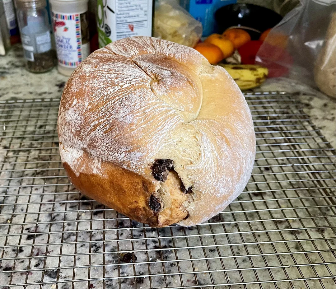 Cinnamon raisin bread. | Scrolller