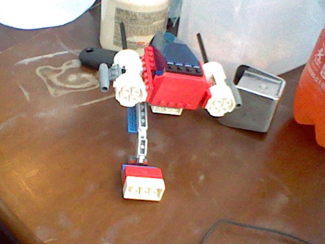 Here is a build of a walking mech I've built From 2014. | Scrolller