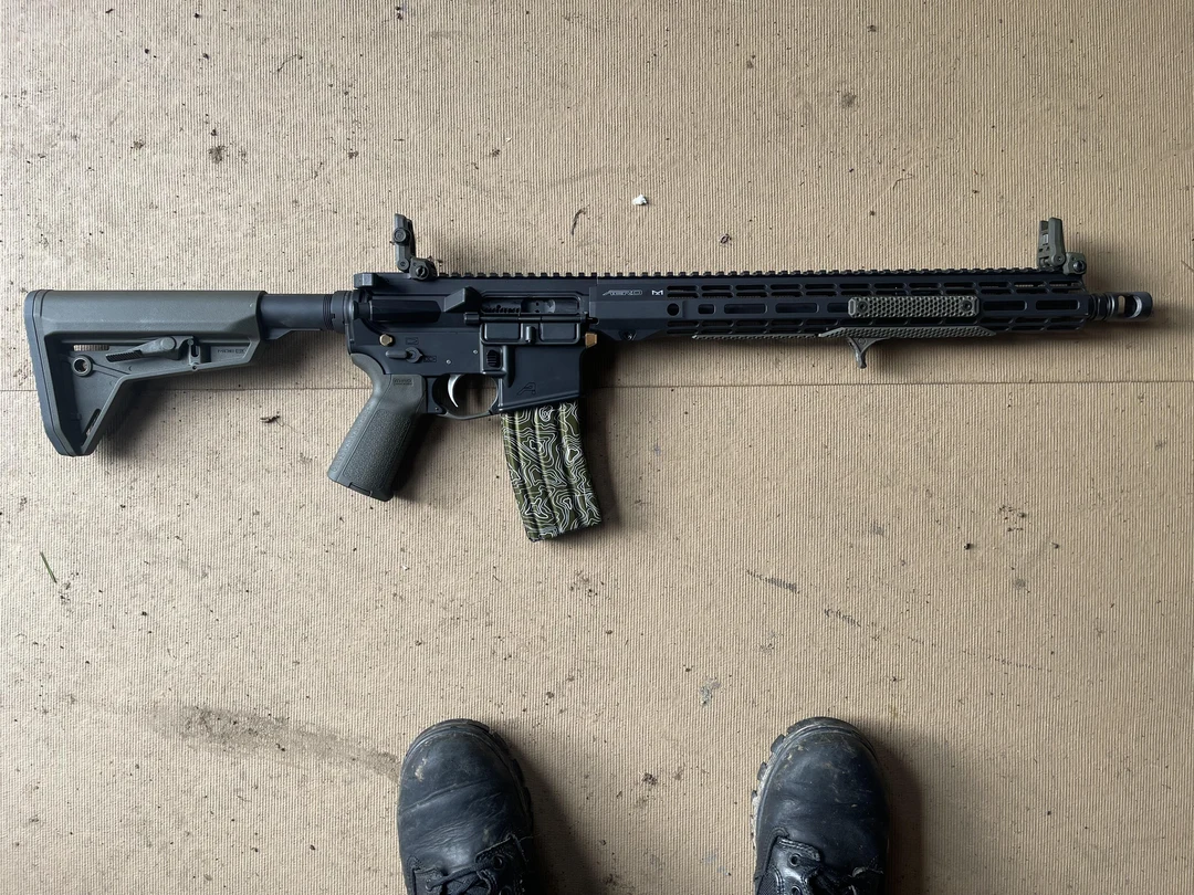 New rifle build. | Scrolller