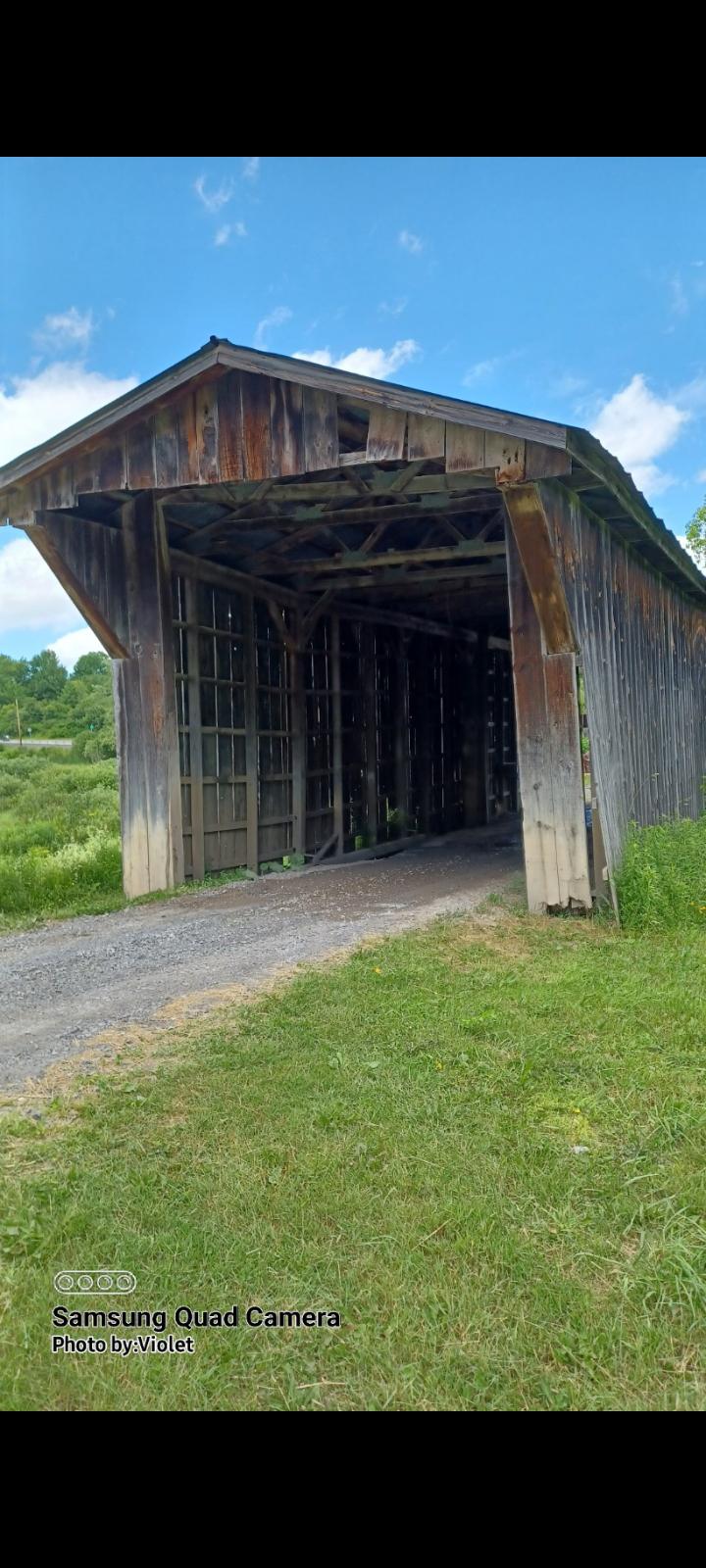 Covered bridge in Madison County. OC | Scrolller