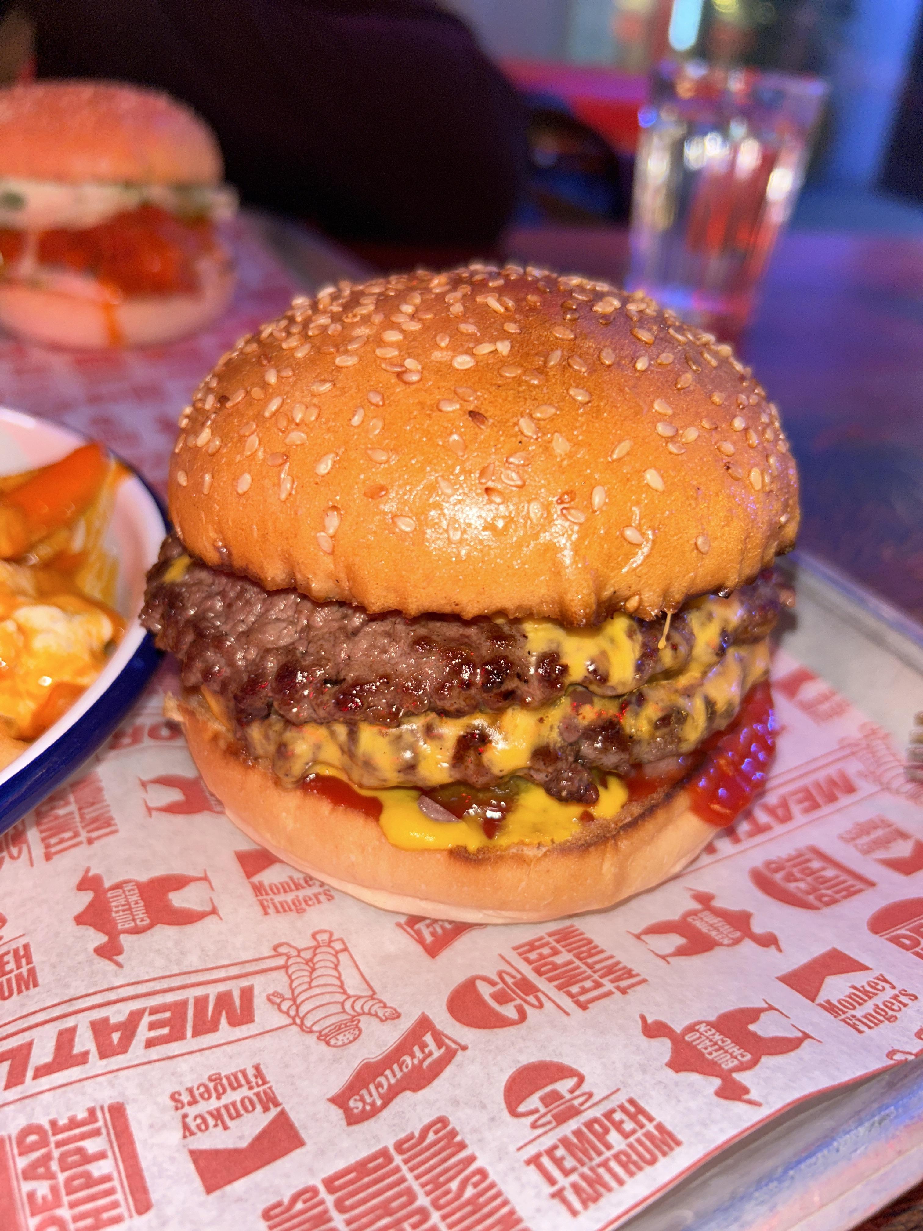 Double patty cheese burger | Scrolller