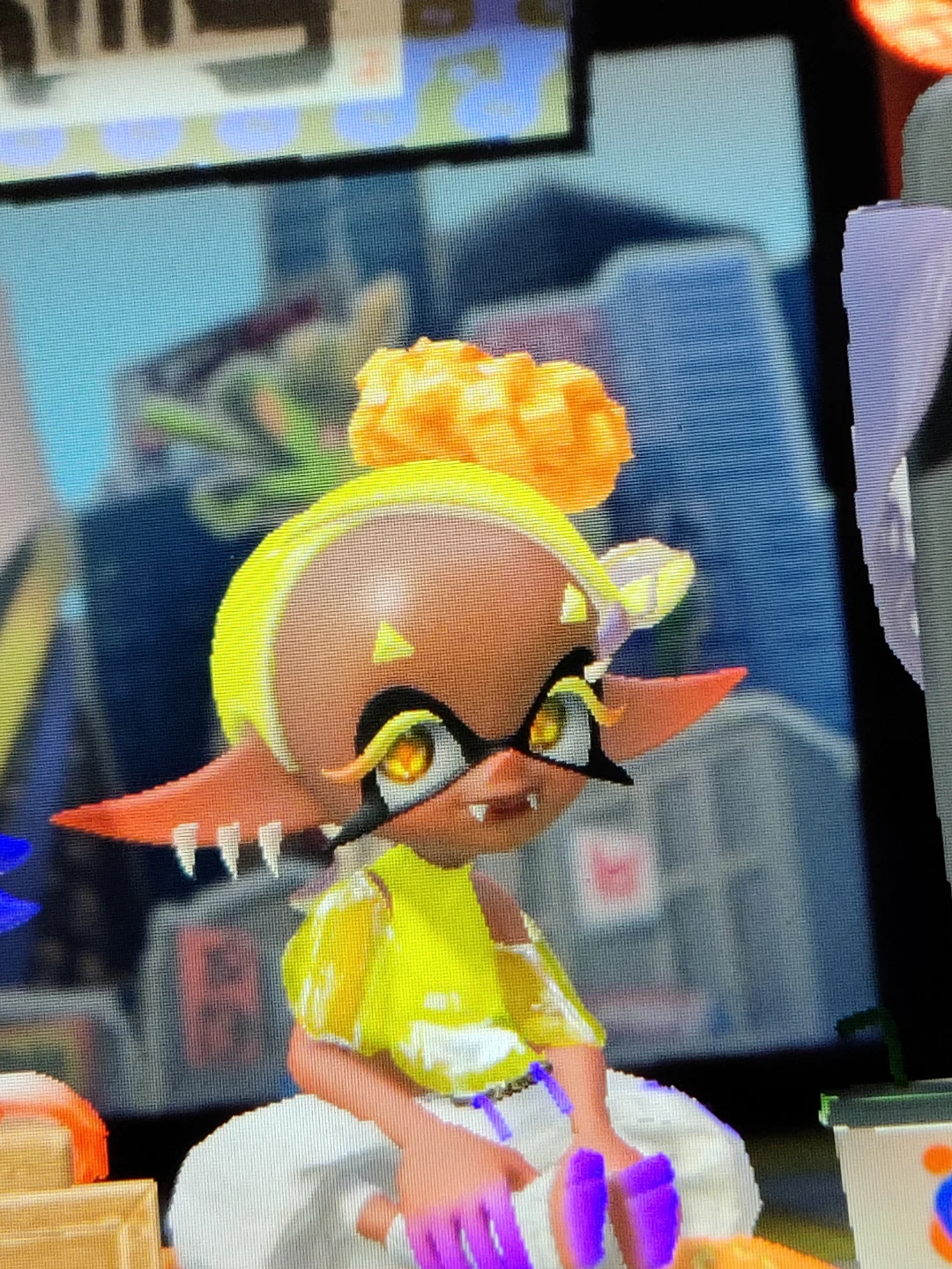 FRYE'S HAIR BROKE😭 | Scrolller