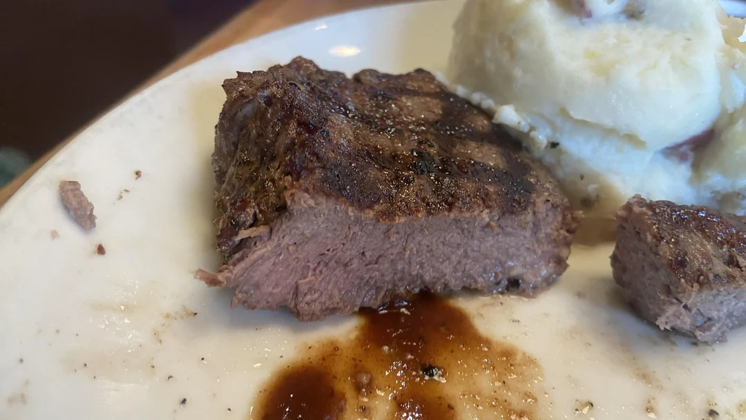 Applebees thinks this is medium | Scrolller