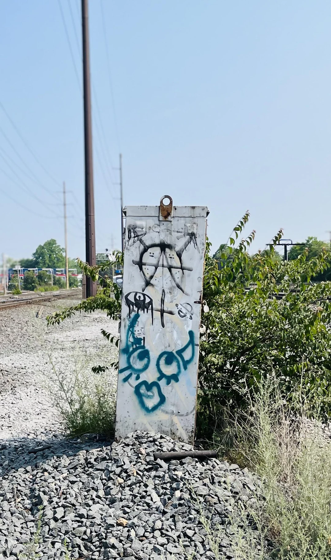 Graffiti at work! | Scrolller