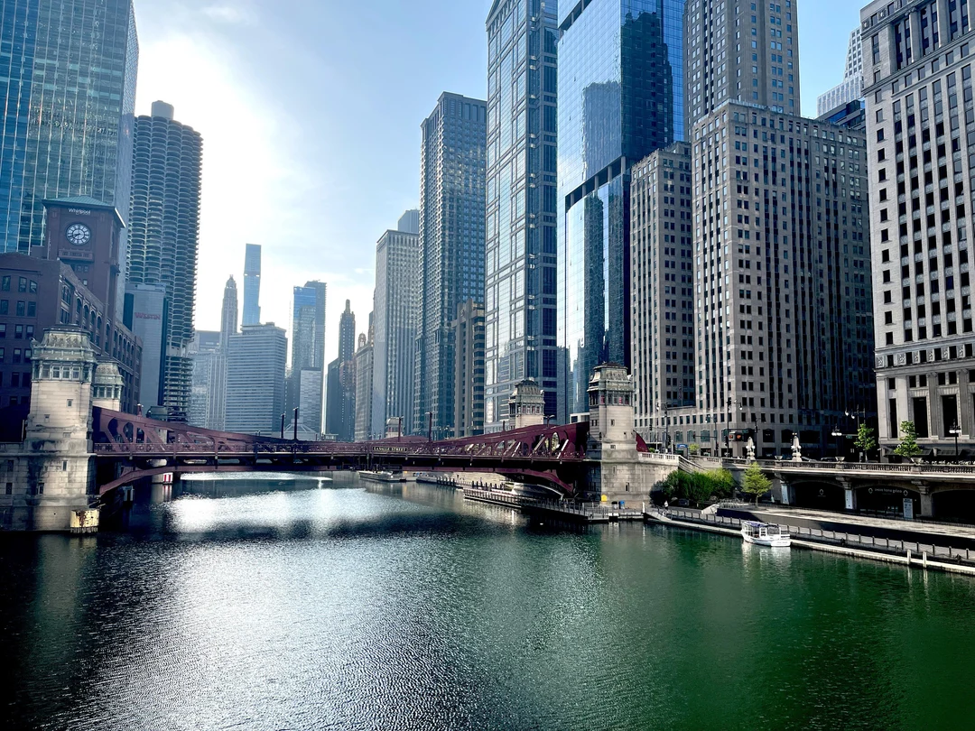 Mighty Chicago | Scrolller