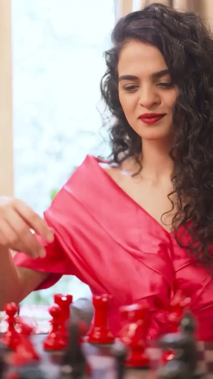 Tania Sachdev | Scrolller