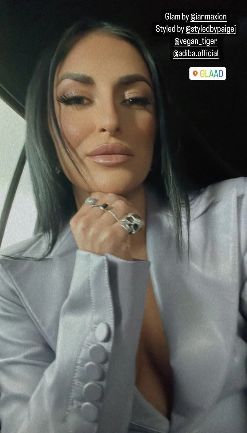 Sonya Deville | Scrolller