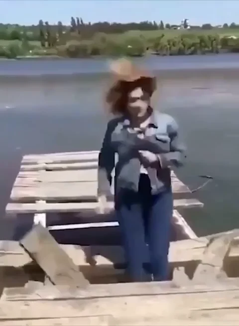 HMC as i jump the dodgy plank | Scrolller